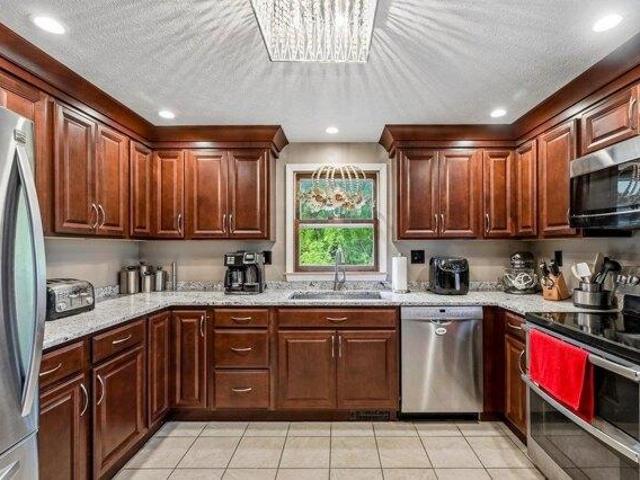 house with 3 bedroom, Rochester NH DS103220348