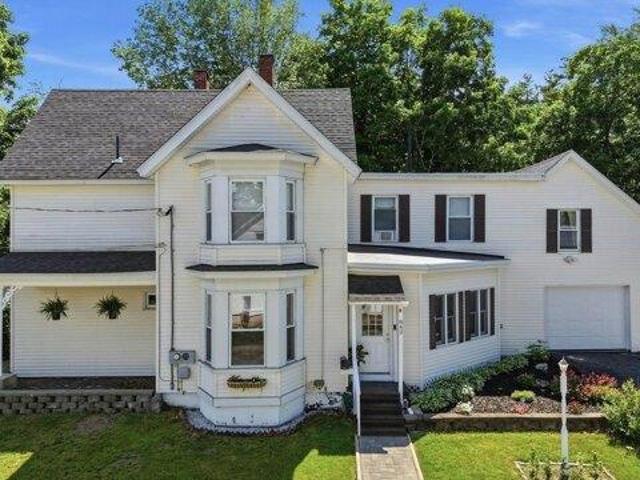 house with 3 bedroom, Rochester NH DS103222404
