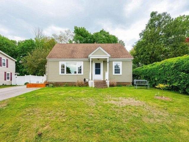 house with 3 bedroom, Rochester NH DS104077740