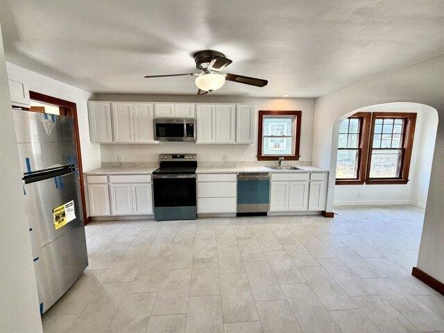 house with 3 bedroom, Rochester NH DS104329237