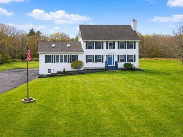 house with 3 bedroom, Rochester NH ES102827690