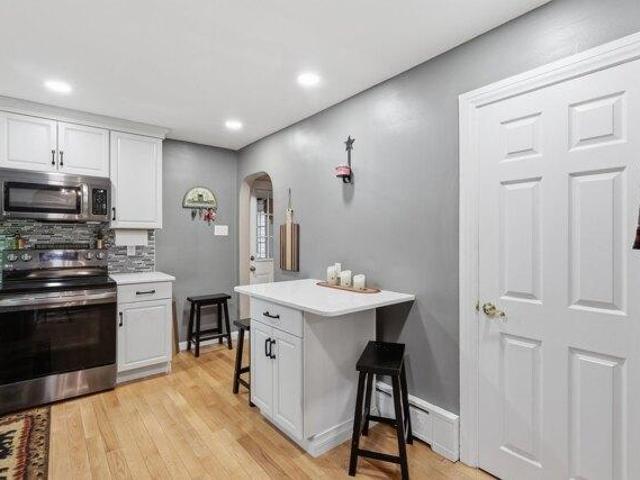 house with 3 bedroom, Rochester NH ES103969920