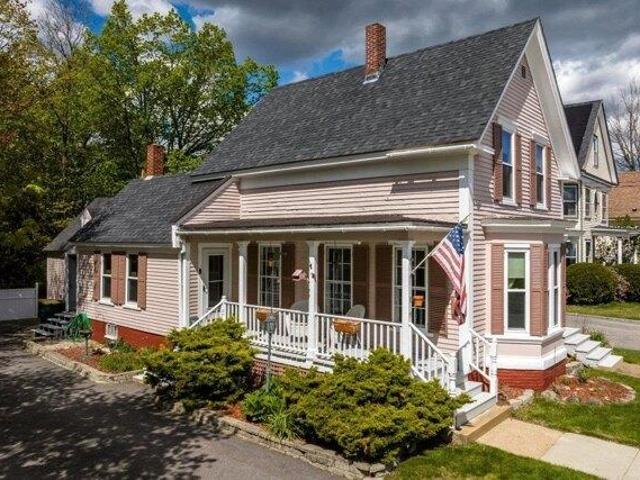 house with 3 bedroom, Rochester NH ES103072827