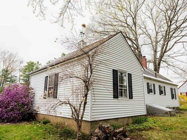 house with 3 bedroom, Rochester NH ES103223252