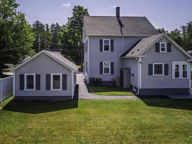 house with 3 bedroom, Rochester NH ES104441828