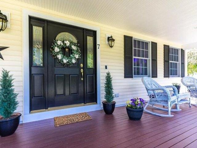 house with 3 bedroom, Rochester NH ES104720890