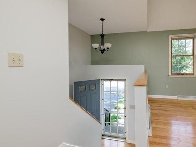 house with 3 bedroom, Rochester NH ES104834557