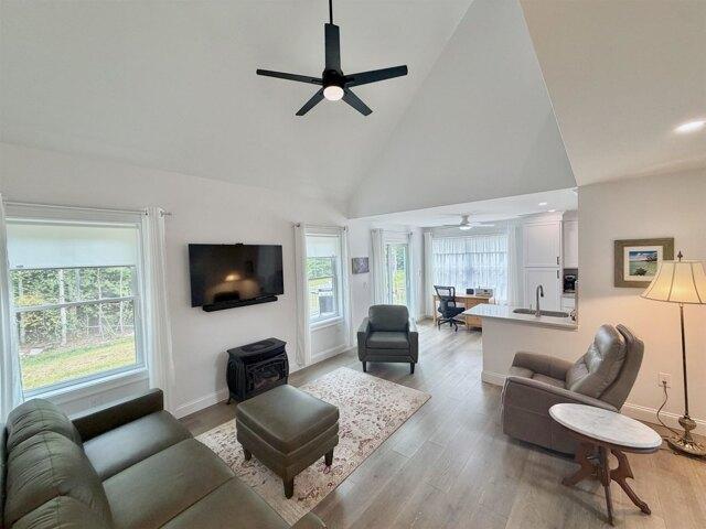 house with 3 bedroom, Rochester NH ES105117505