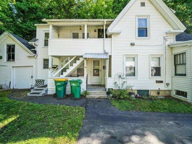 house with 3 bedroom, Rochester NH ES105156529