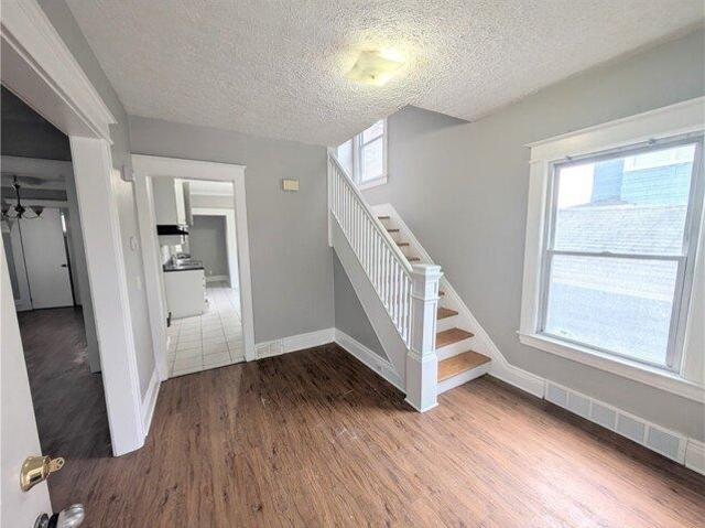 house with 3 bedroom, Rochester NY ES104906558