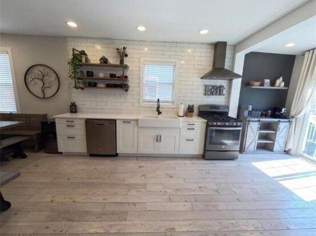 house with 3 bedroom, Rockaway Park NY ES103626783