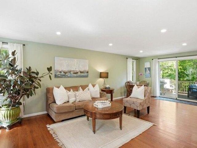 house with 3 bedroom, Rockland MA DLS103037811
