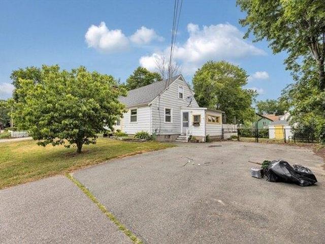 house with 3 bedroom, Rockland MA ES104190839