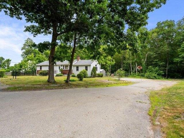 house with 3 bedroom, Rockland MA ES104376143