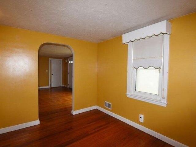 house with 3 bedroom, Rockland MA ES105229957
