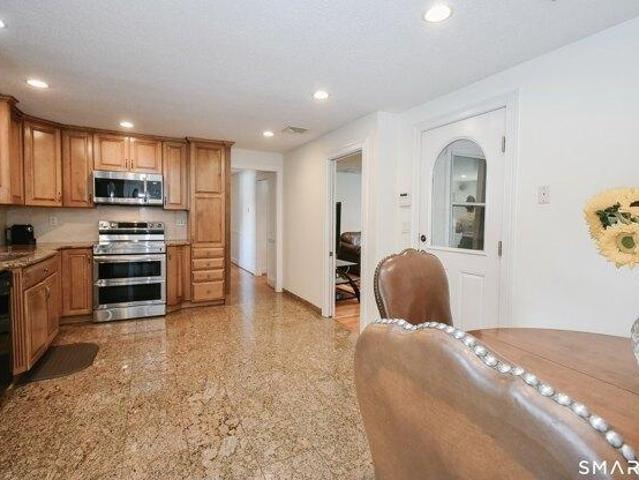 house with 3 bedroom, Rocky Hill CT ES103932037