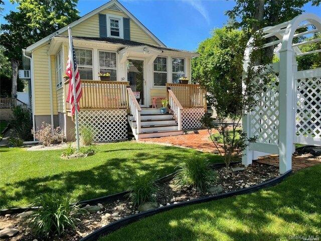 house with 3 bedroom, Rocky Point NY DLS101031932