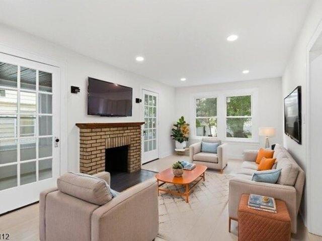 house with 3 bedroom, Roselle NJ DS104479719