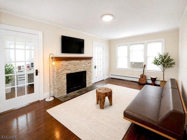 house with 3 bedroom, Roselle Park NJ ES105124793