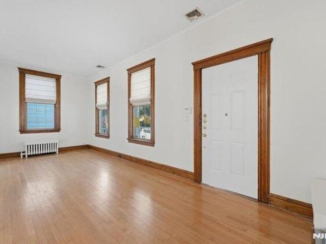 house with 3 bedroom, Roselle Park NJ ES105155927