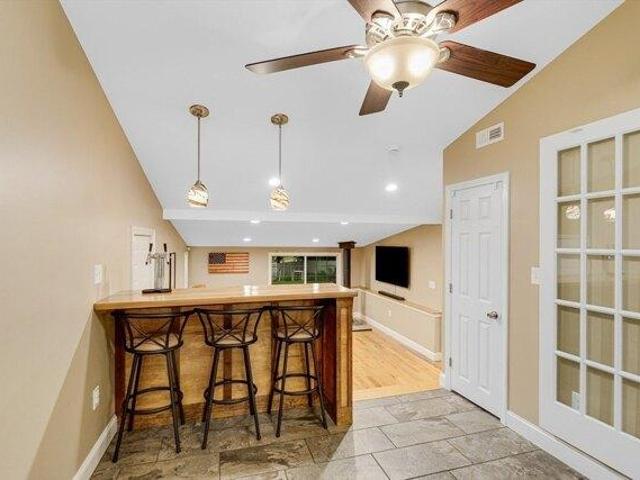house with 3 bedroom, Rowley MA ES104905904