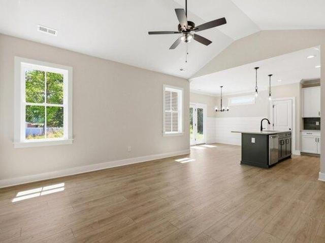 house with 3 bedroom, Roxboro NC ES103587945