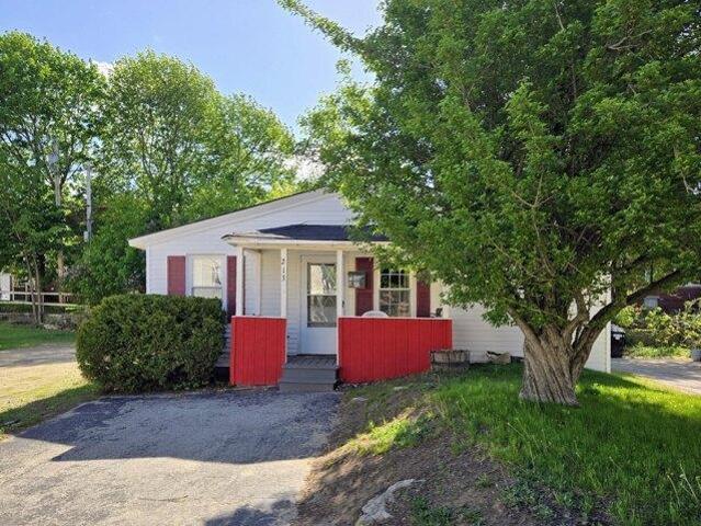 house with 3 bedroom, Rumford ME DS103072971