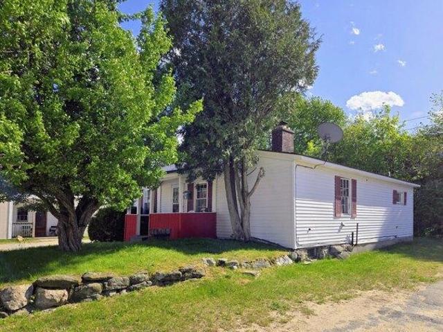 house with 3 bedroom, Rumford ME ES103072971
