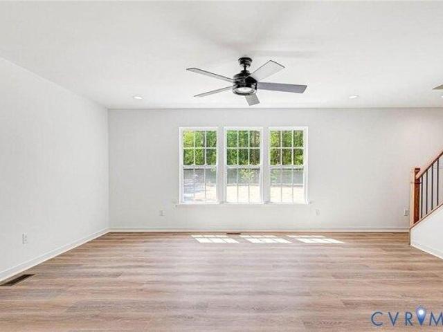 house with 3 bedroom, Ruther Glen VA ES103627640