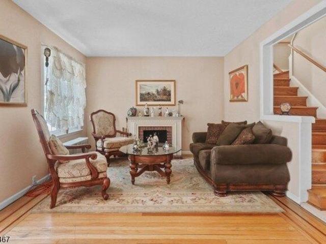 house with 3 bedroom, Rutherford NJ DS102215933