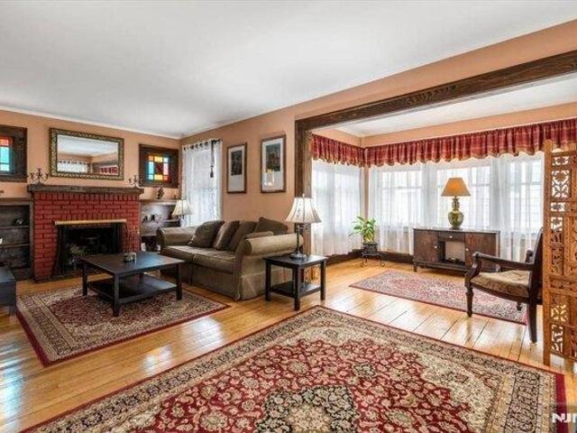 house with 3 bedroom, Rutherford NJ ES104405740