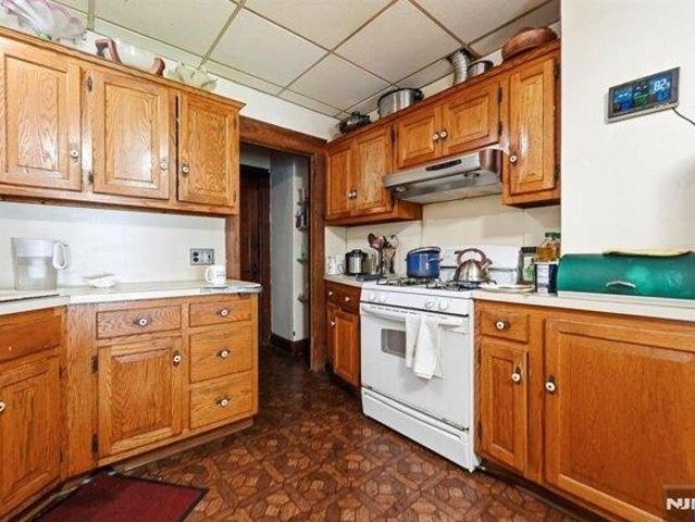 house with 3 bedroom, Rutherford NJ ES104850443