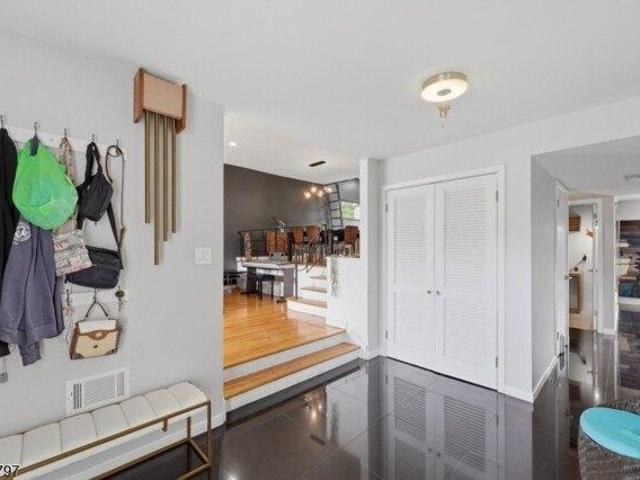 house with 3 bedroom, Rutherford NJ ES105156482