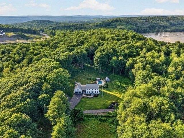 house with 3 bedroom, Rutland MA ES104192281