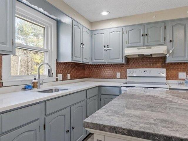 house with 3 bedroom, Rutland MA ES103662717