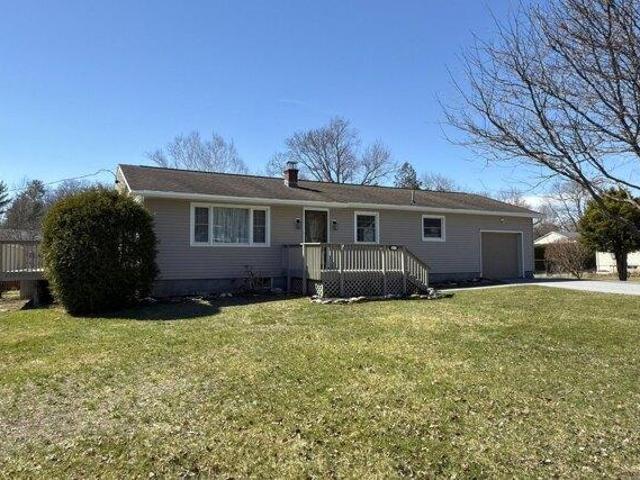 house with 3 bedroom, Rutland VT DLS102062854