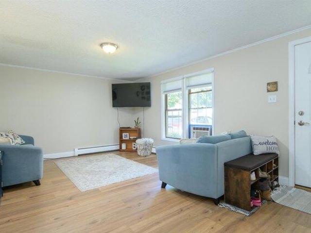 house with 3 bedroom, Rutland VT DS104406265