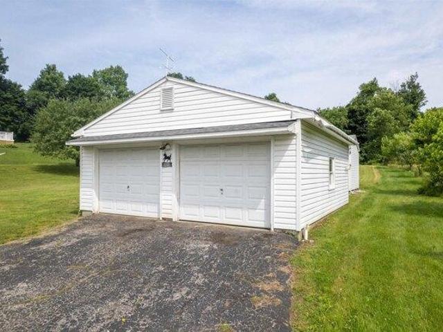 house with 3 bedroom, Rutland VT ES104407083