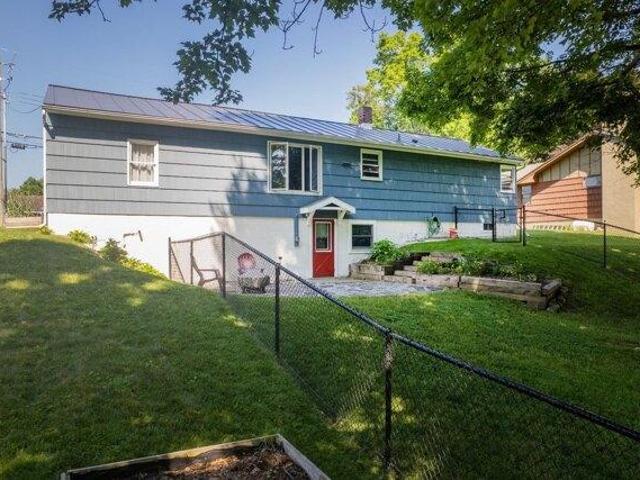 house with 3 bedroom, Rutland VT ES104849765