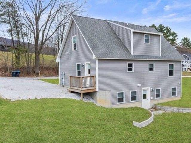 house with 3 bedroom, Rutland VT ES103070626