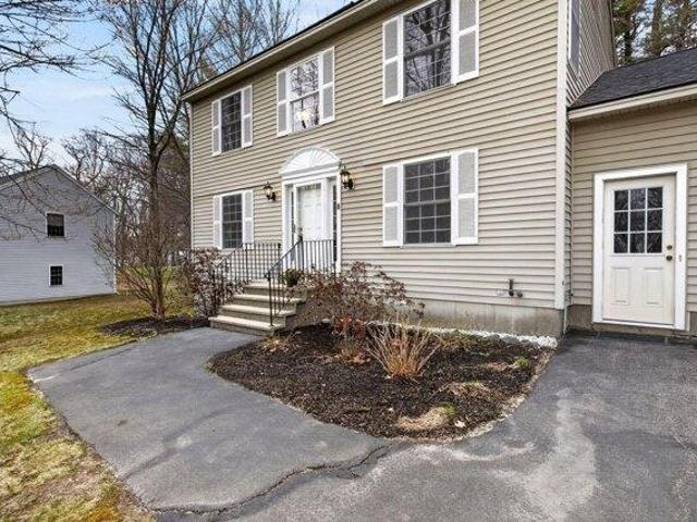 house with 3 bedroom, Scarborough ME DLS102479605