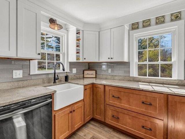 house with 3 bedroom, Scarborough ME DS103186456