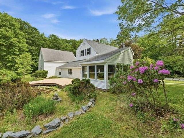 house with 3 bedroom, Scarborough ME ES103443431