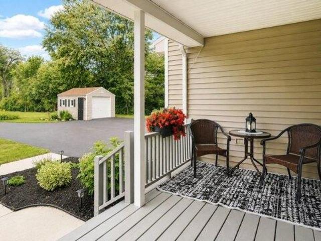 house with 3 bedroom, Scarborough ME ES104187649