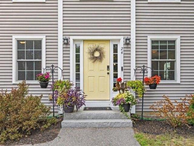 house with 3 bedroom, Scarborough ME ES104758500