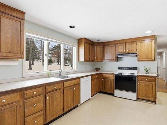 house with 3 bedroom, Scituate MA ES103034068