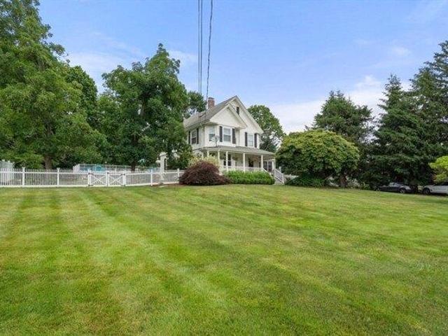 house with 3 bedroom, Scituate MA ES104604459