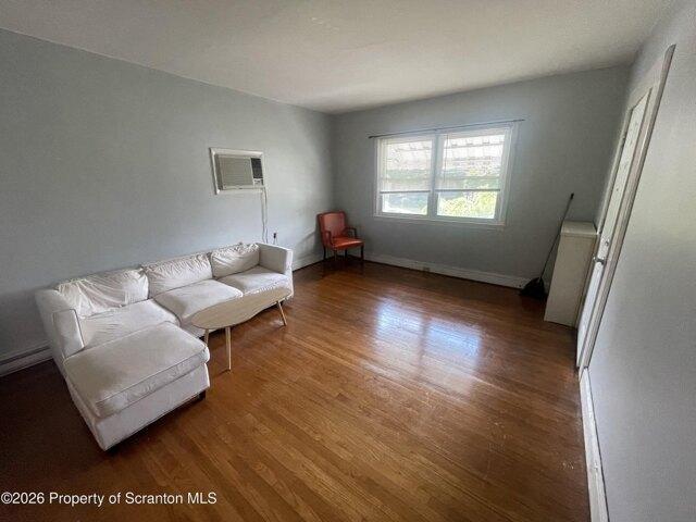 house with 3 bedroom, Scranton PA ES103602572