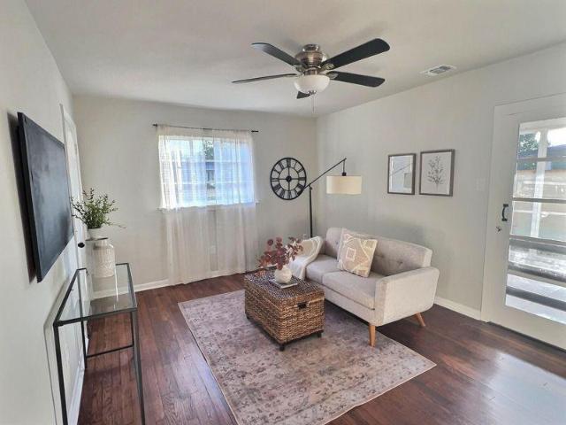 house with 3 bedroom, San Antonio TX DS100973547