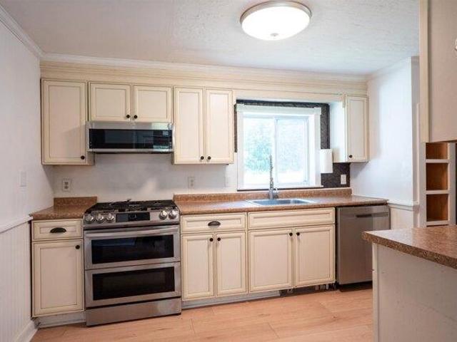 house with 3 bedroom, Sanbornton NH ES104009510